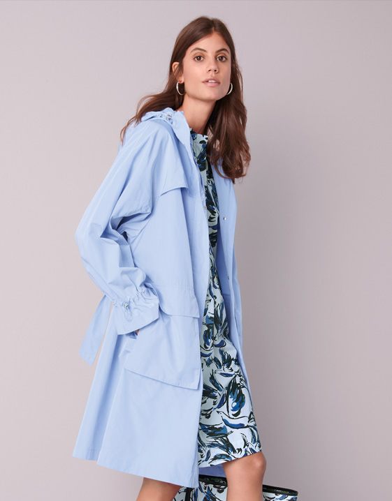 Trend-piece trenchcoat - dit is waarom deze allrounder nooit uit de ...