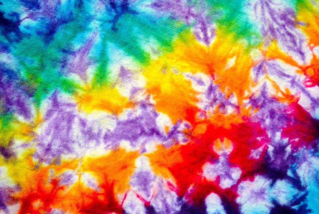 Trend Tie-Dye: de tie-dye look als musthave - PETER HAHN Magazine